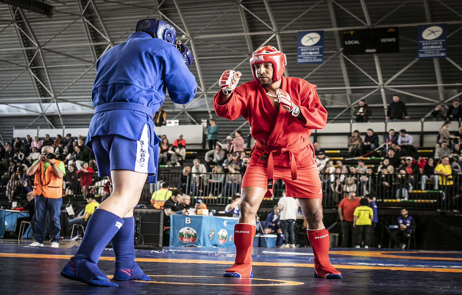 El sambo, a por medallas en el Mundial senior de Armenia - Lucha ESP